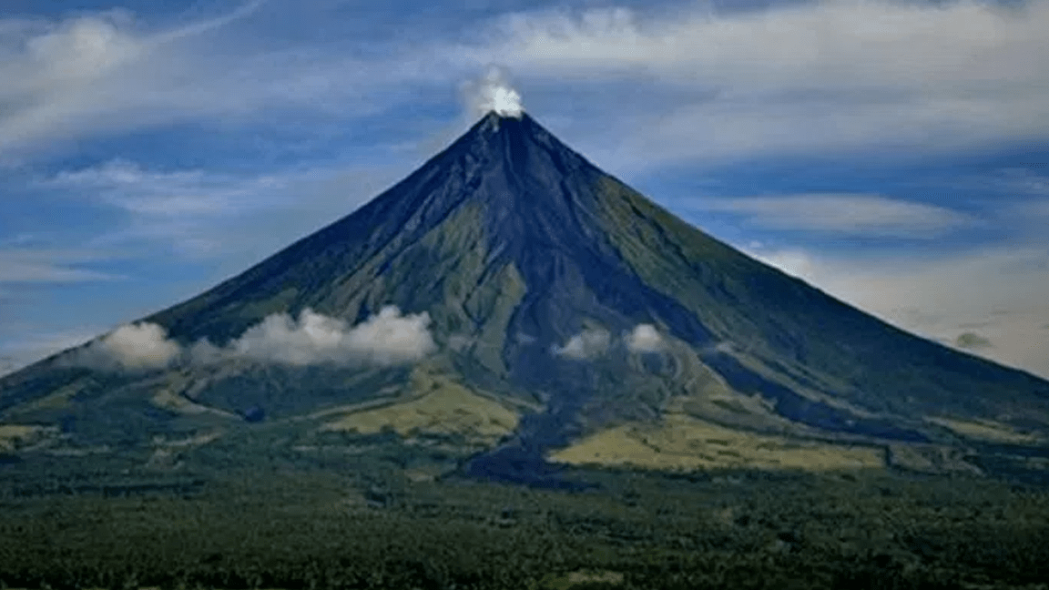 IBINABA | Bulkang Mayon, patuloy na kumakalma - RMN Networks