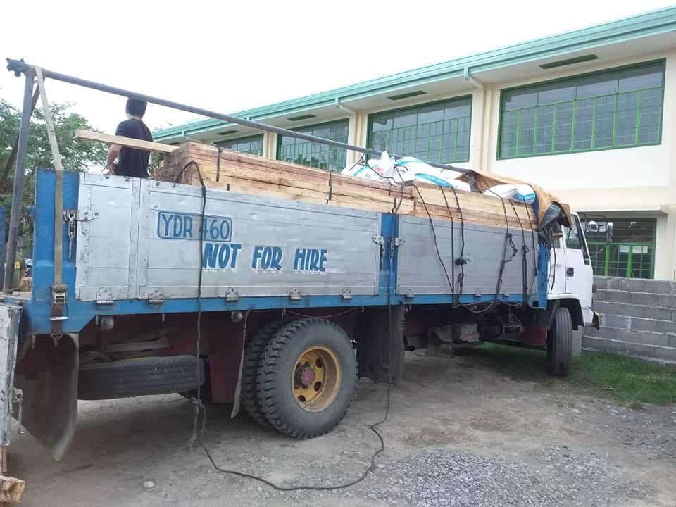 De karga nga may Food Pass sapon nagkarga ug kahoy - RMN Networks