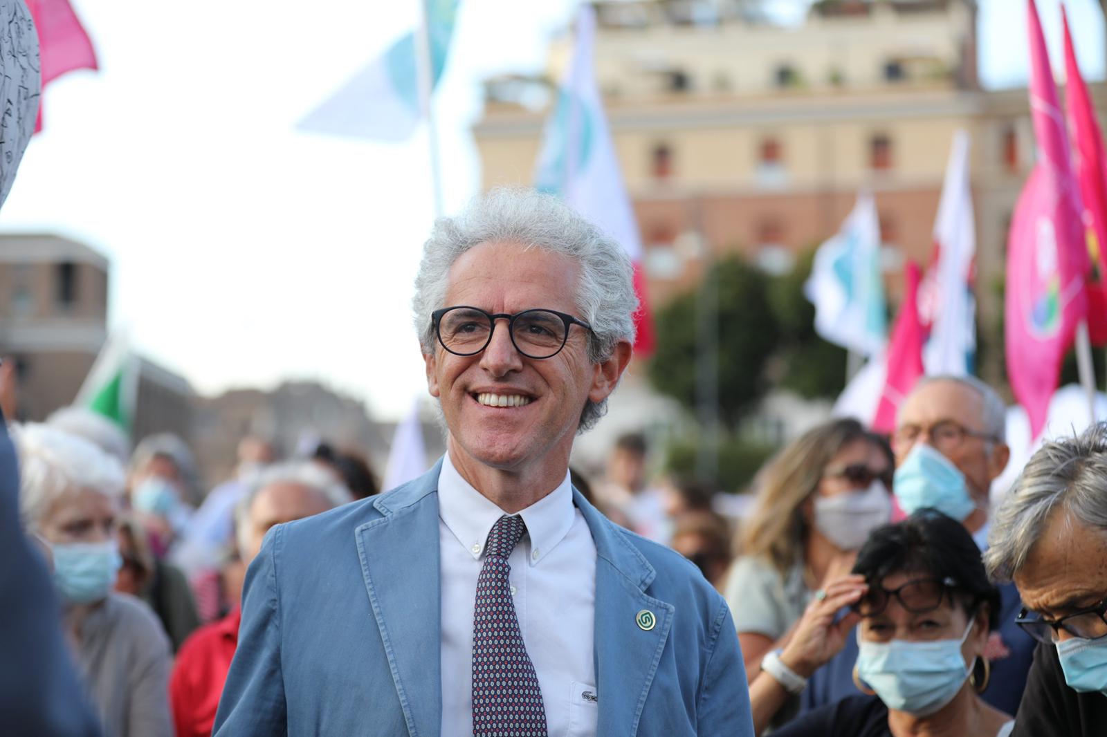 PAOLO CIANI E L'IMPEGNO PER IL SOCIALE: "RIMETTERE AL CENTRO LA PERSONA ...