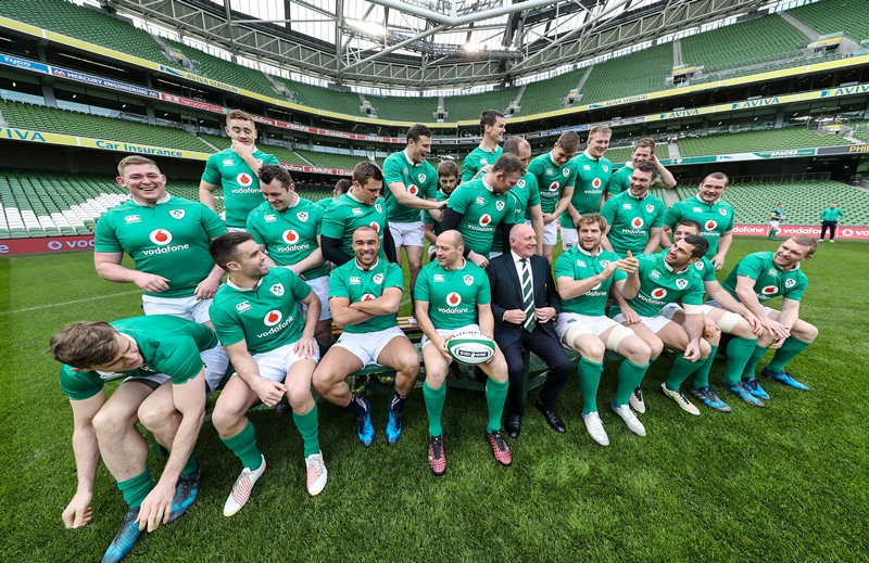 Pics: Simon Zebo Brilliantly Winds Up Johnny Sexton In Ireland Team ...