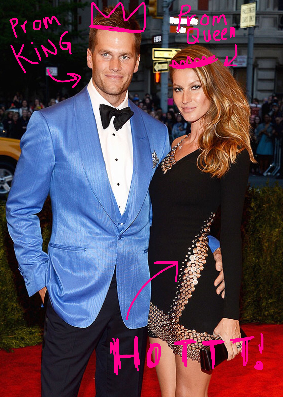 Football Wives of the NFL - Sideline Socialite