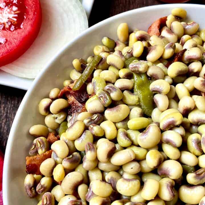 How to Cook and Season Southern Purple Hull Peas - SmartyPantsKitchen