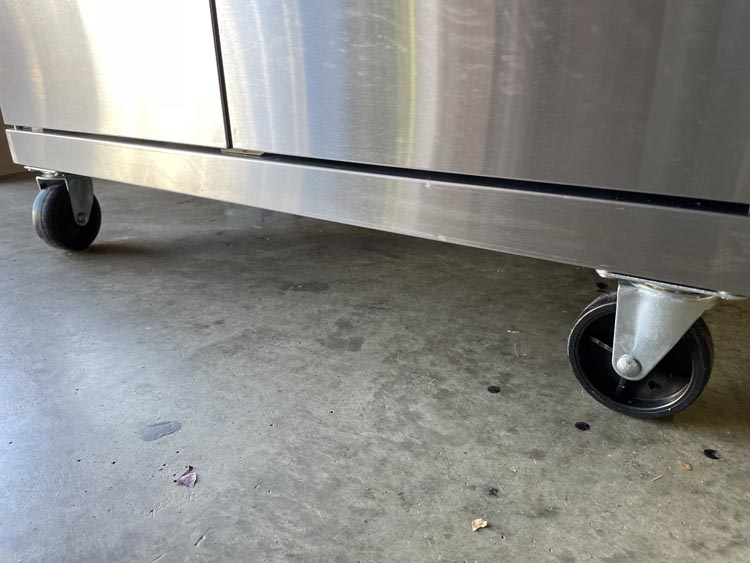 Victory 3-Burner Propane Gas Grill Review: The Midrange Value Sweetspot ...