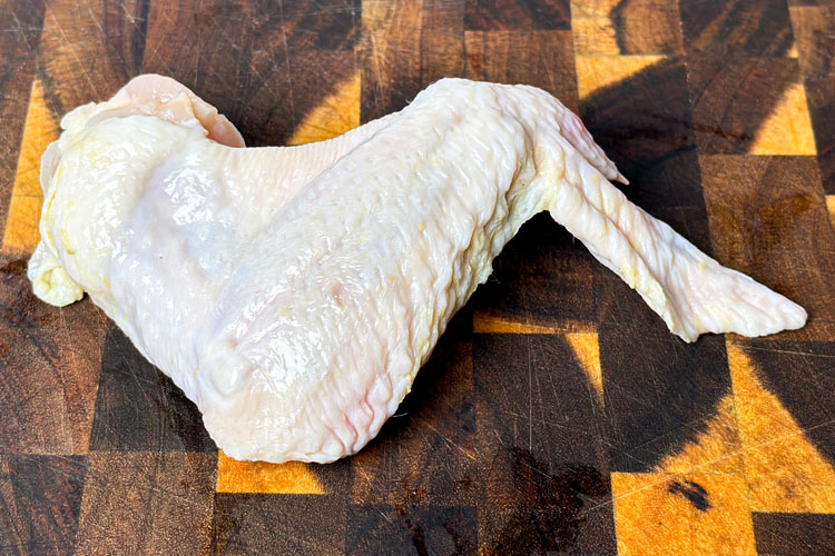 How to Cut Chicken Wings (To Get Wingettes and Drumettes) - Smoked BBQ ...