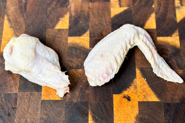 How to Cut Chicken Wings (To Get Wingettes and Drumettes) - Smoked BBQ ...