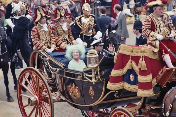 Lew Tassell At Charles & Diana’s Wedding | Spitalfields Life