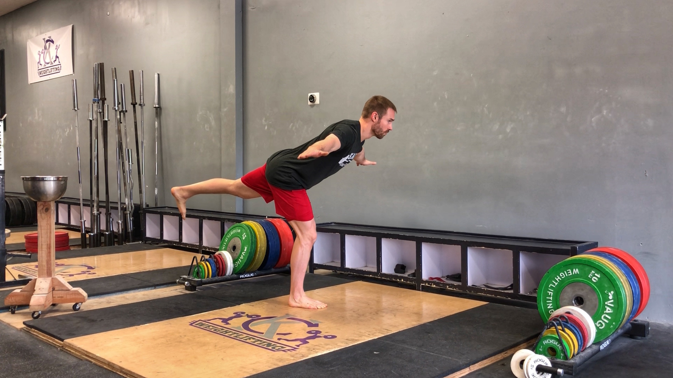 The Hip Airplane – Squat University
