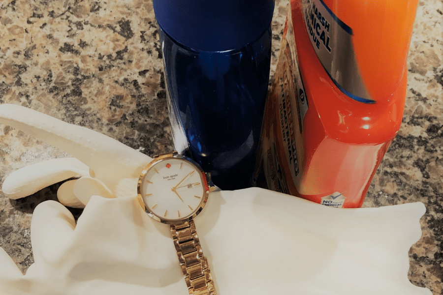 5 Unbelievably Quick Cleaning Tips to Know Now • Start with the Bed