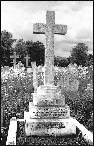 Dead Famous | Gravestones of the Rich and Famous