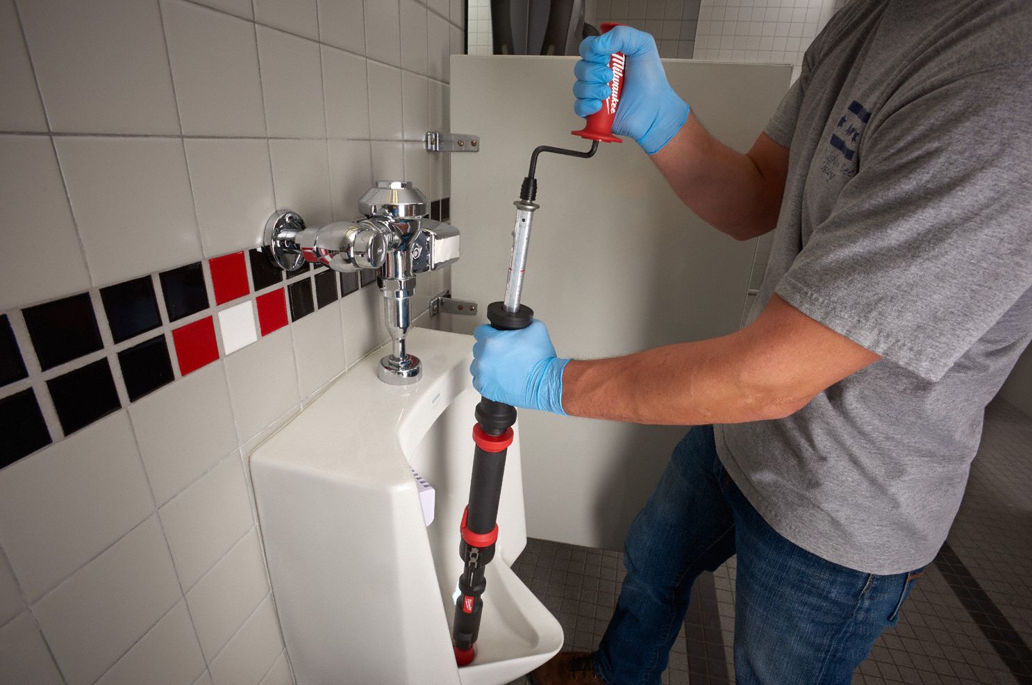 using a closet auger with easy steps