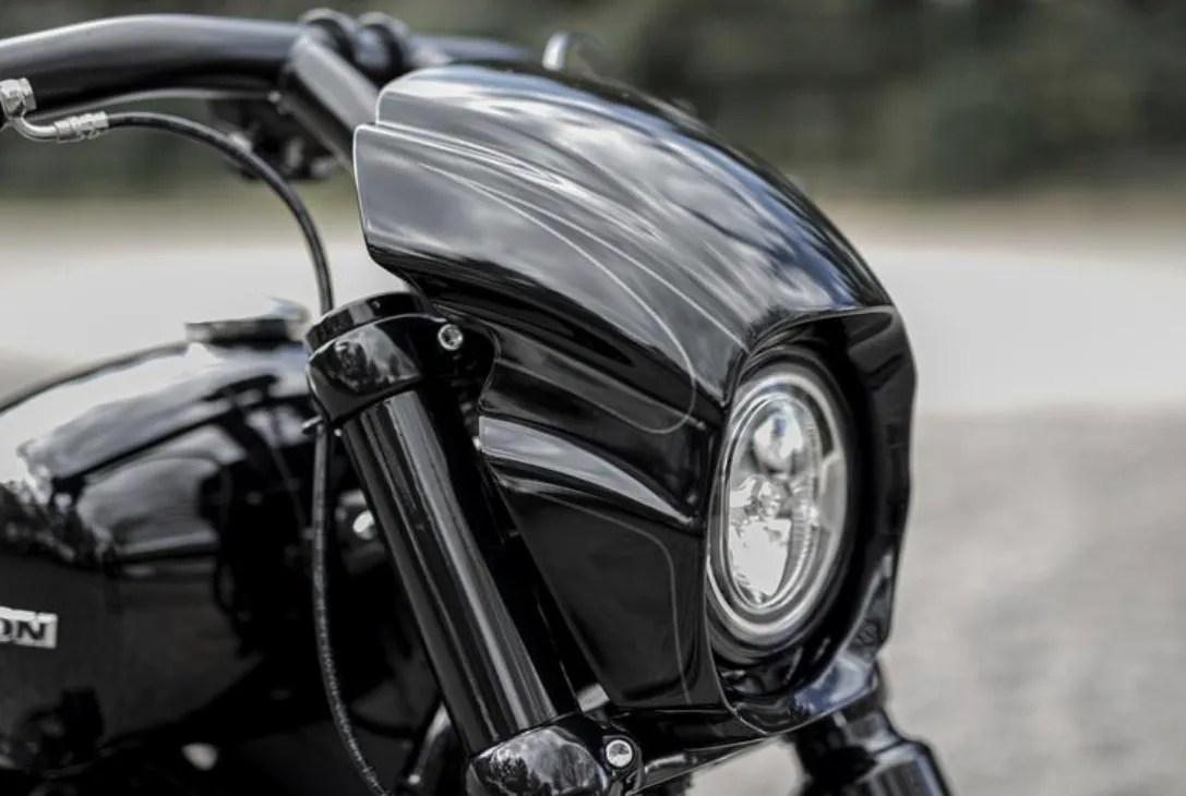 Aggressor headlight fairing - 18+ Streetbob - Stringer Collective