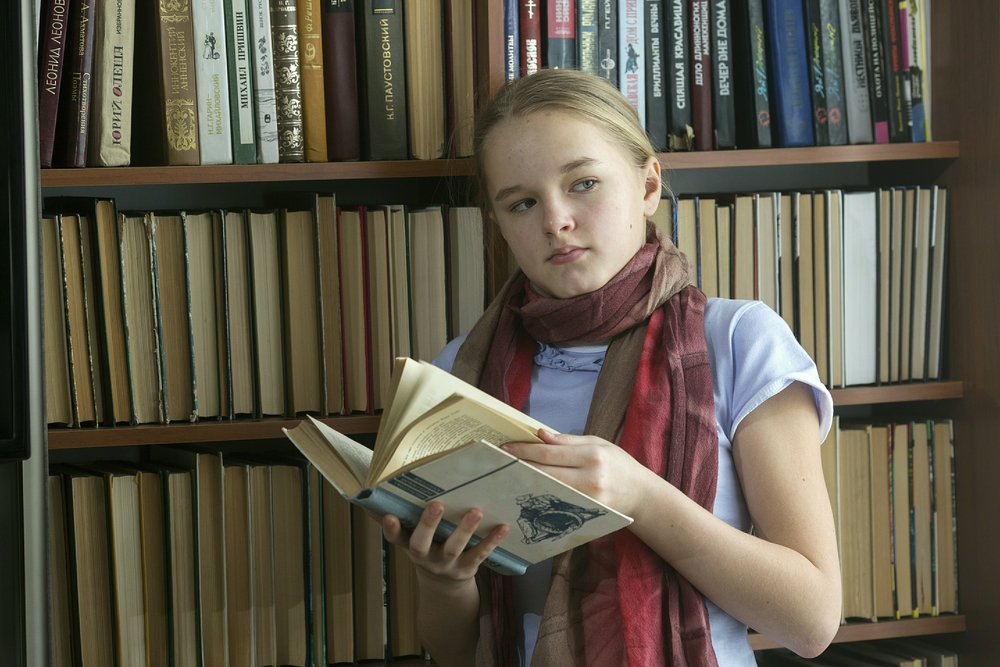 are-girls-really-better-at-reading-than-boys-supporting-education