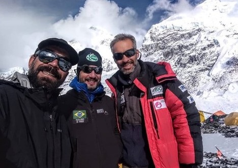 Lições do teto do mundo: Alpinista Rodrigo Raineri comenta os motivos ...