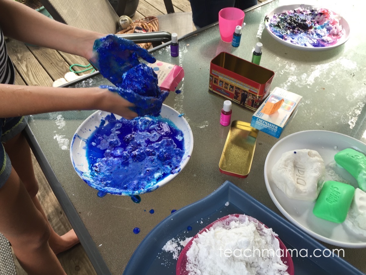 soap experiments: easy backyard summer fun - Teach Mama