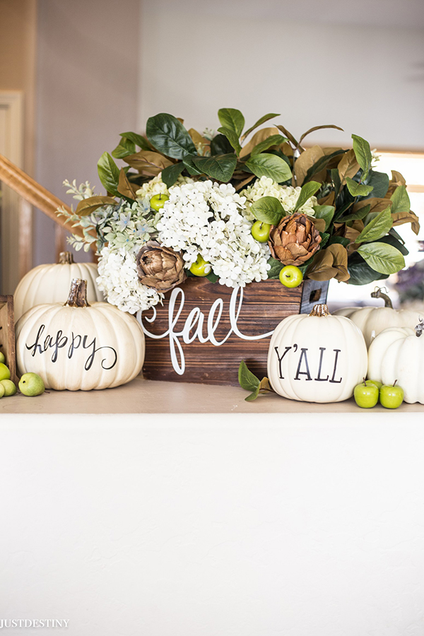 Decorating with Pumpkins in Farmhouse Style - The Cottage Market
