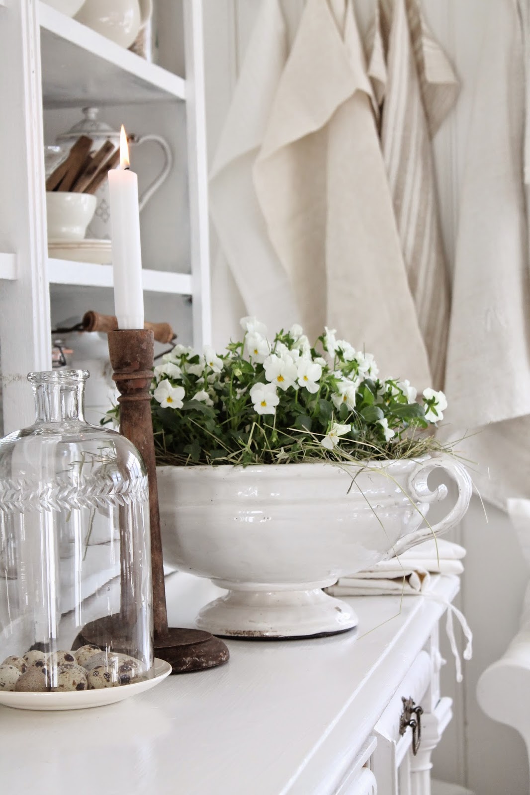 Adding Spring Time Farmhouse Freshness To Your Space - The Cottage Market