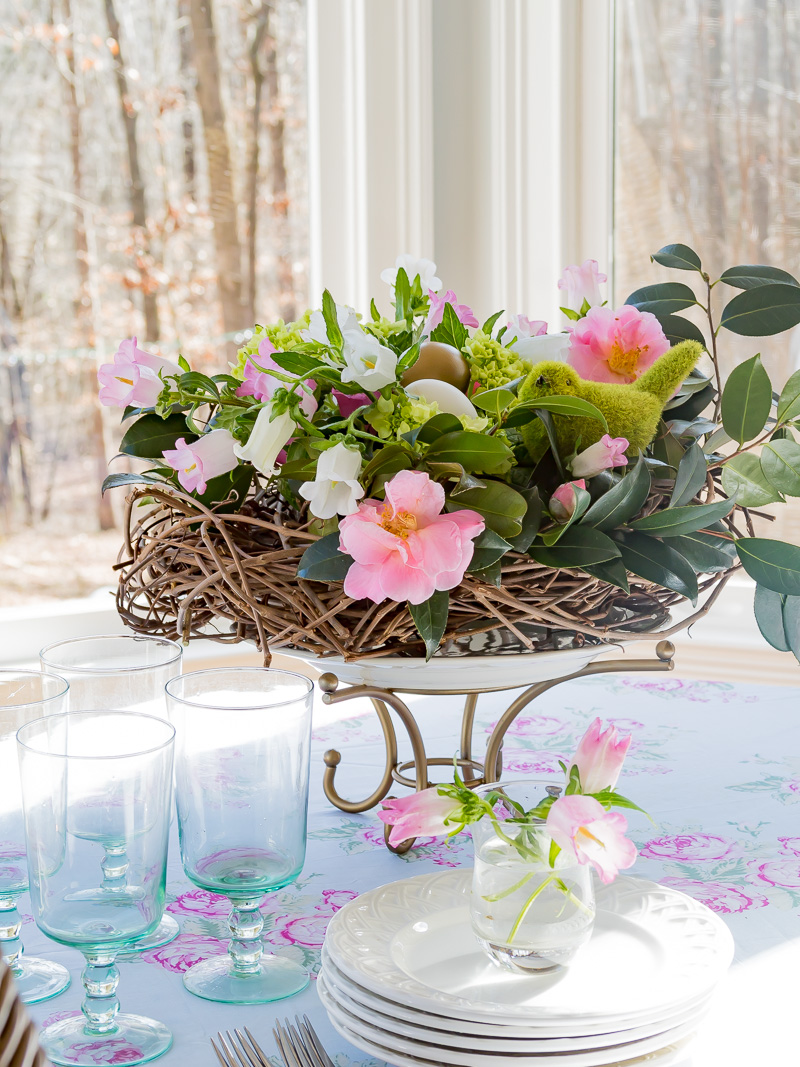 18 Ways to Add A Touch Of Spring To Your Farmhouse - The Cottage Market