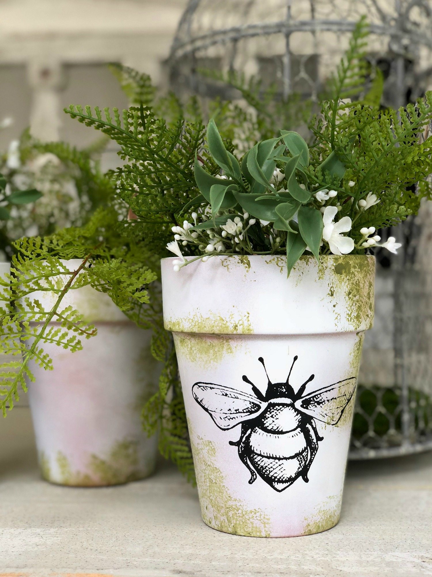 Beautiful Spring Time Farmhouse DIYS - The Cottage Market