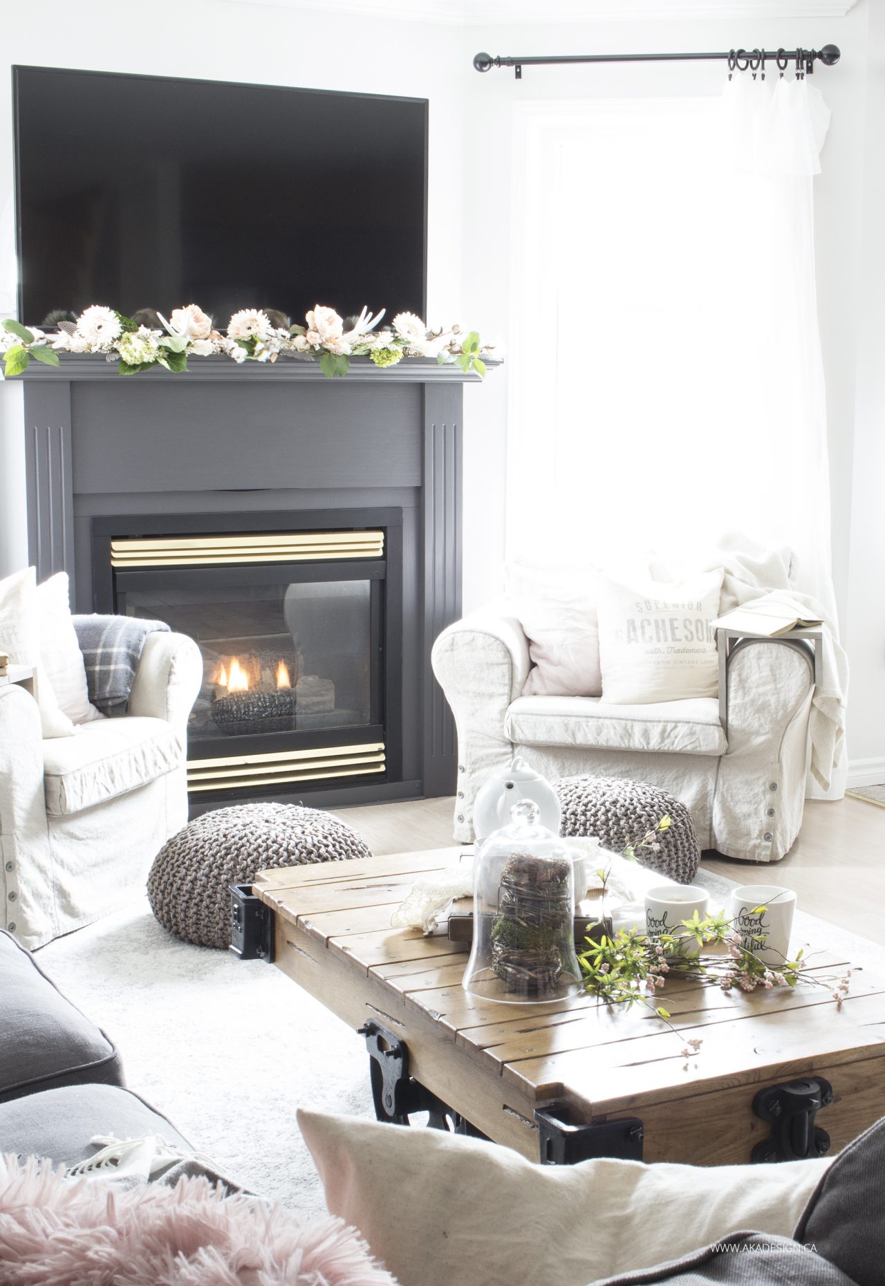 Charming Farmhouse Decor Ideas For Spring - The Cottage Market