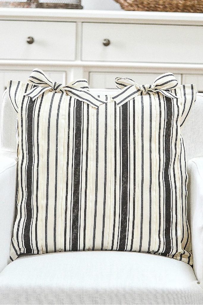 Simple Budget Friendly DIY Throw Pillows - The Cottage Market
