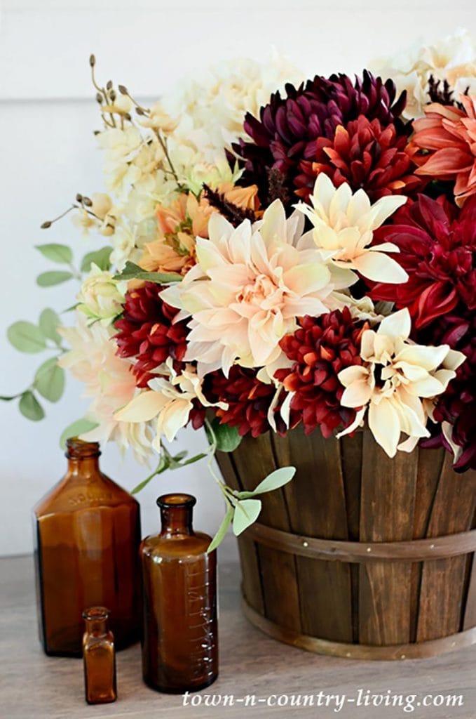 Fabulous and Fresh Farmhouse DIYS and Ideas - The Cottage Market