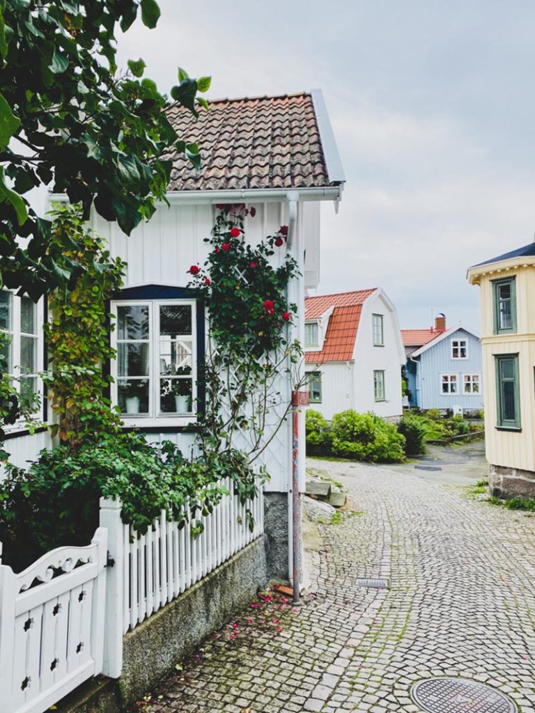 Fabulous and Fresh Farmhouse DIYs and Ideas - The Cottage Market