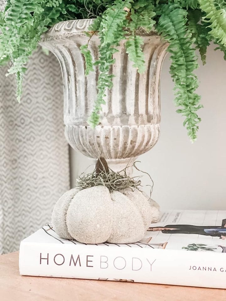 Fabulous and Fresh Farmhouse DIYS and Ideas - The Cottage Market