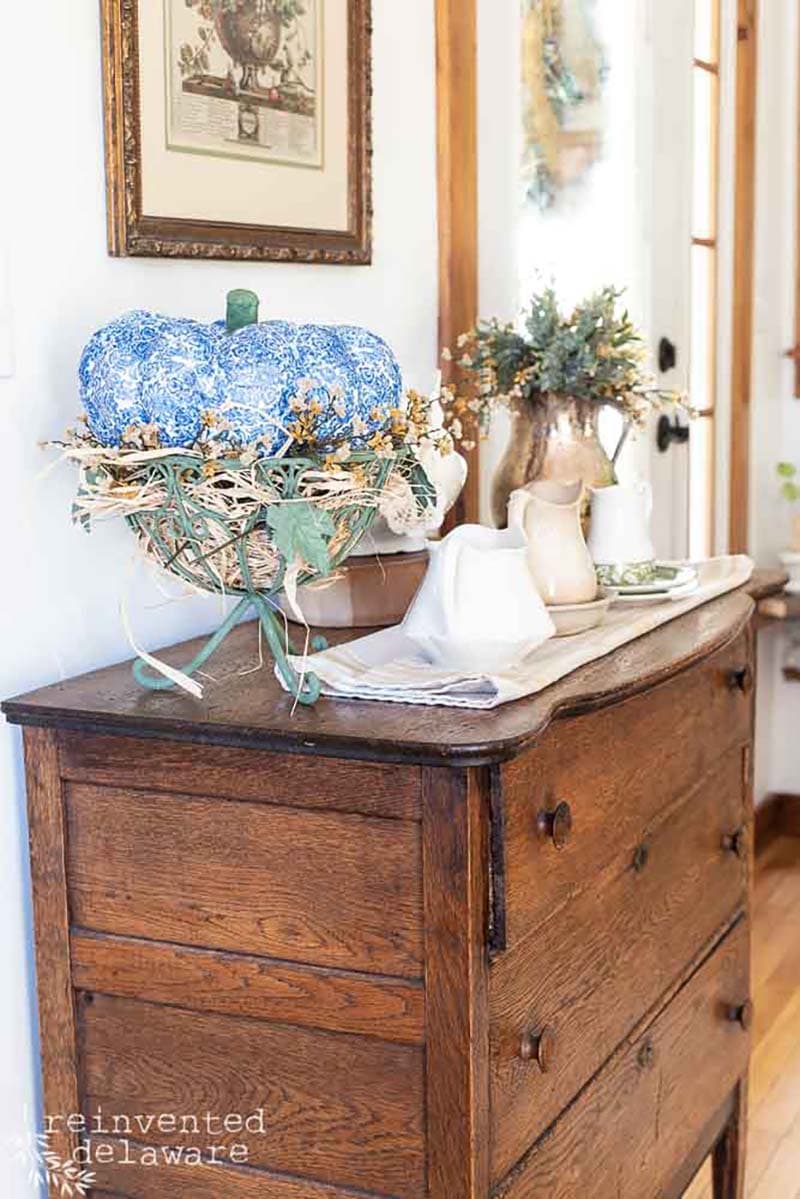 Charming and Chic Farmhouse Thrift Store Makeovers - The Cottage Market