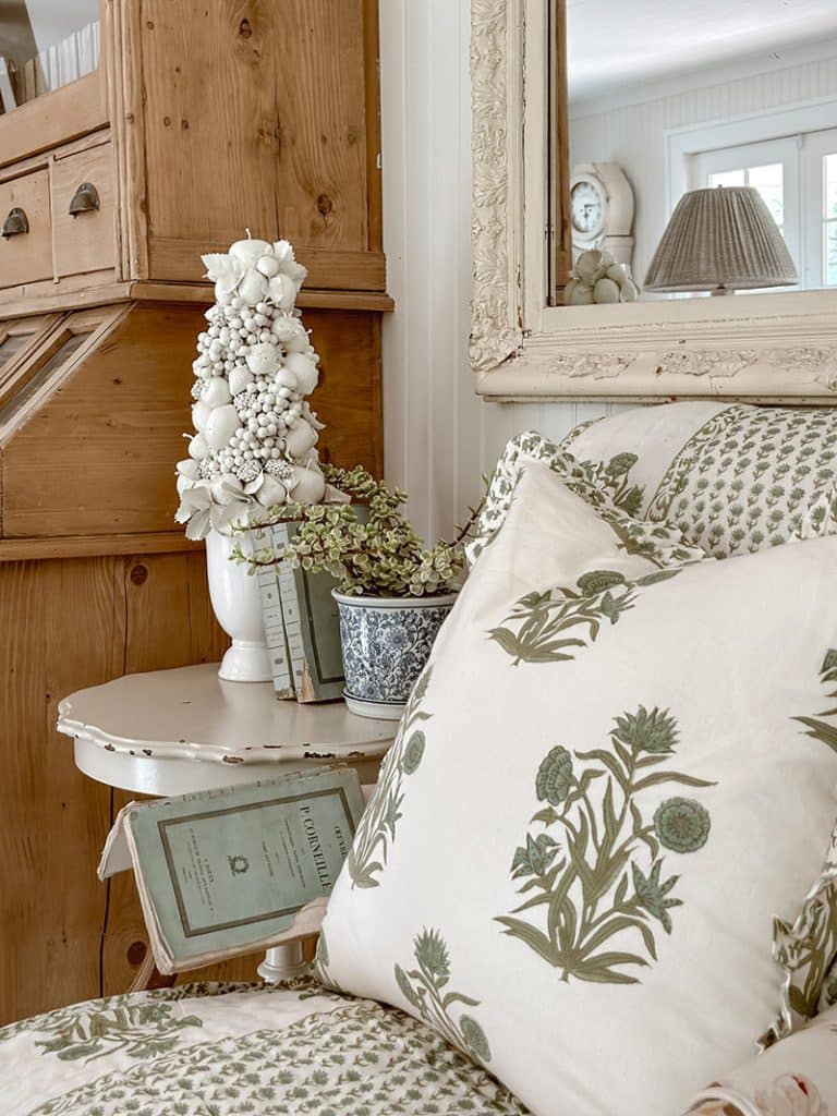 DIY Farmhouse Style Kitchen Craft Projects - The Cottage Market