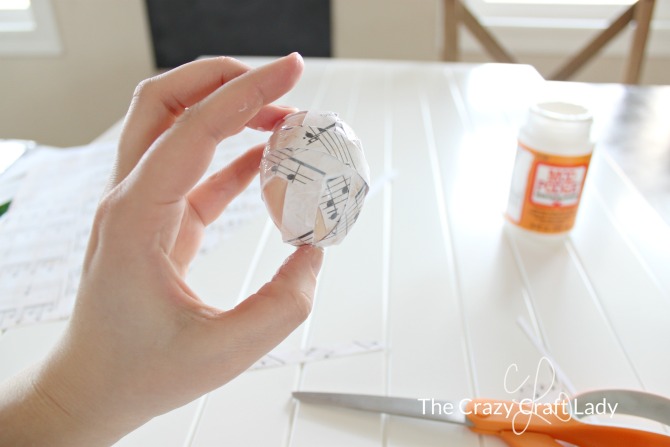Music Note Easter Eggs - The Crazy Craft Lady