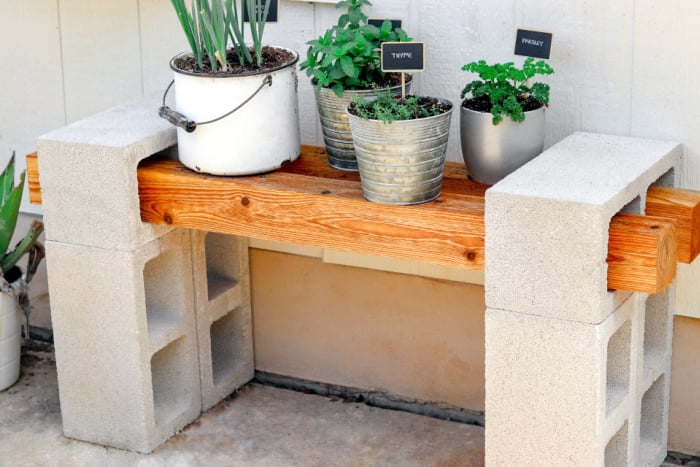 17 Unexpected Cinder Block Projects for your Home and Yard