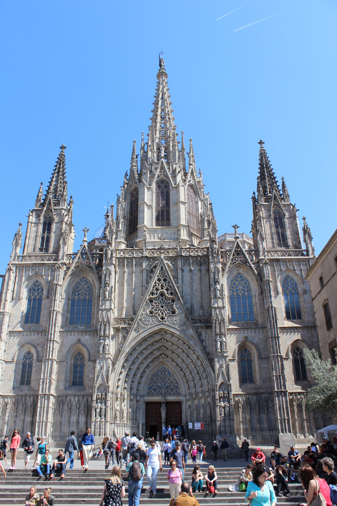 Barcelona Gothic Quarter and Drive - The Restless Road