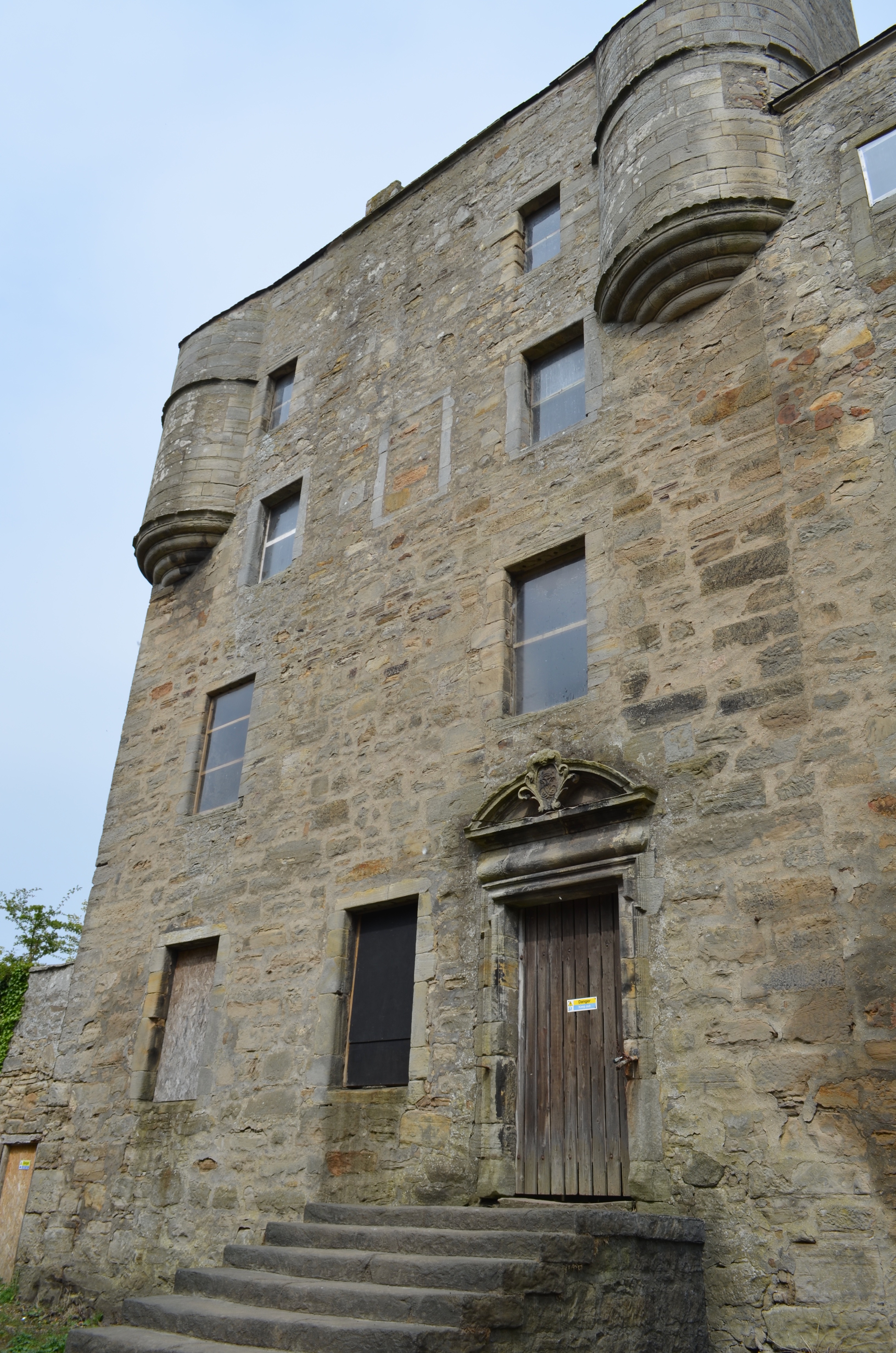 Urban in Scotland: Day 7 – Don’t Kill Your Dreams: Lallybroch ...