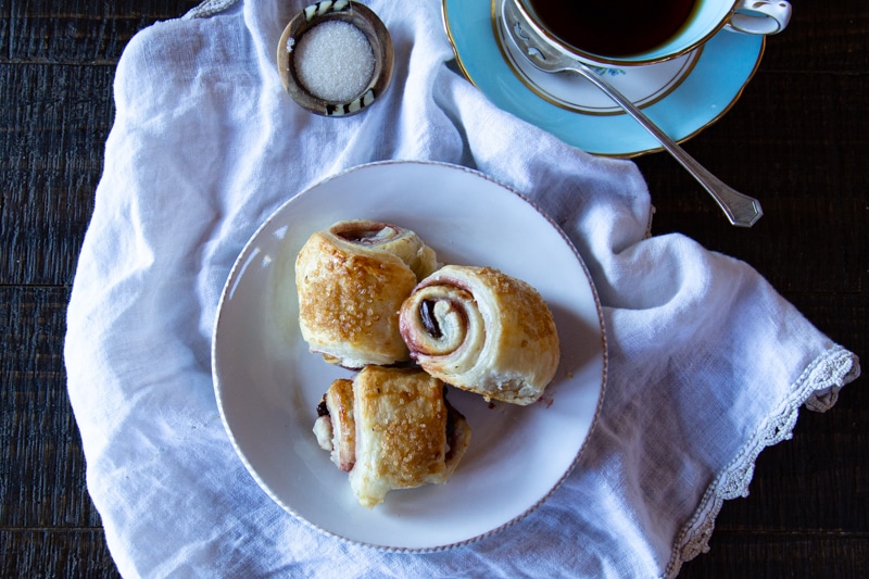 3-Ingredient Mini Pain Au Chocolat | The Wimpy Vegetarian