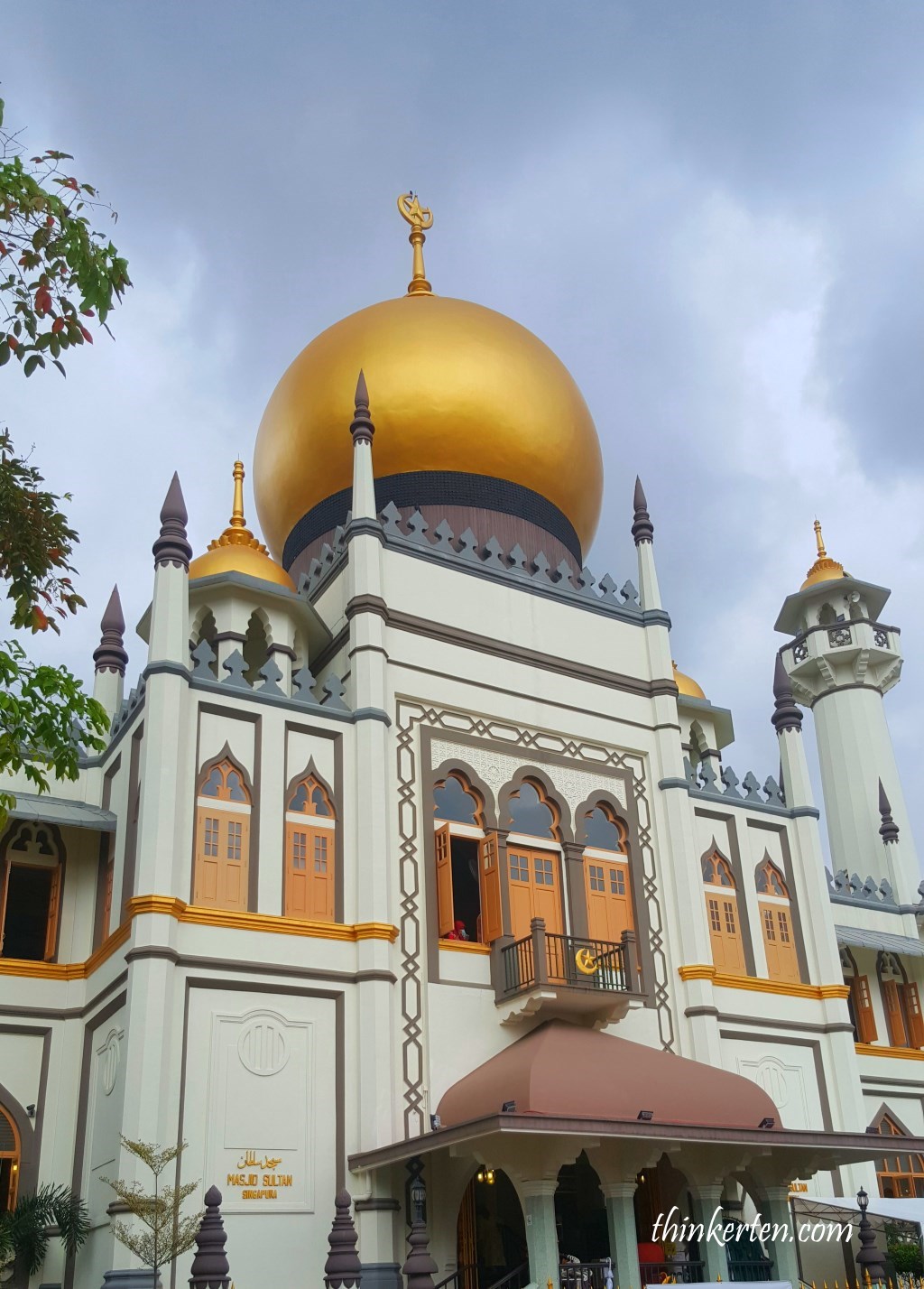 Life is like a rainbow in Kampong Glam & Malay Heritage Center in ...