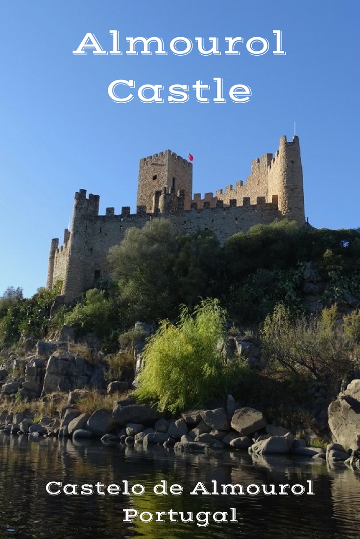 Almourol Castle: Totally Dragonless… Or Is It? - Traveling Bytes