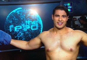 Muscle-bound Marc Fennell goes shirtless for "Sextember" on SBS | TV ...