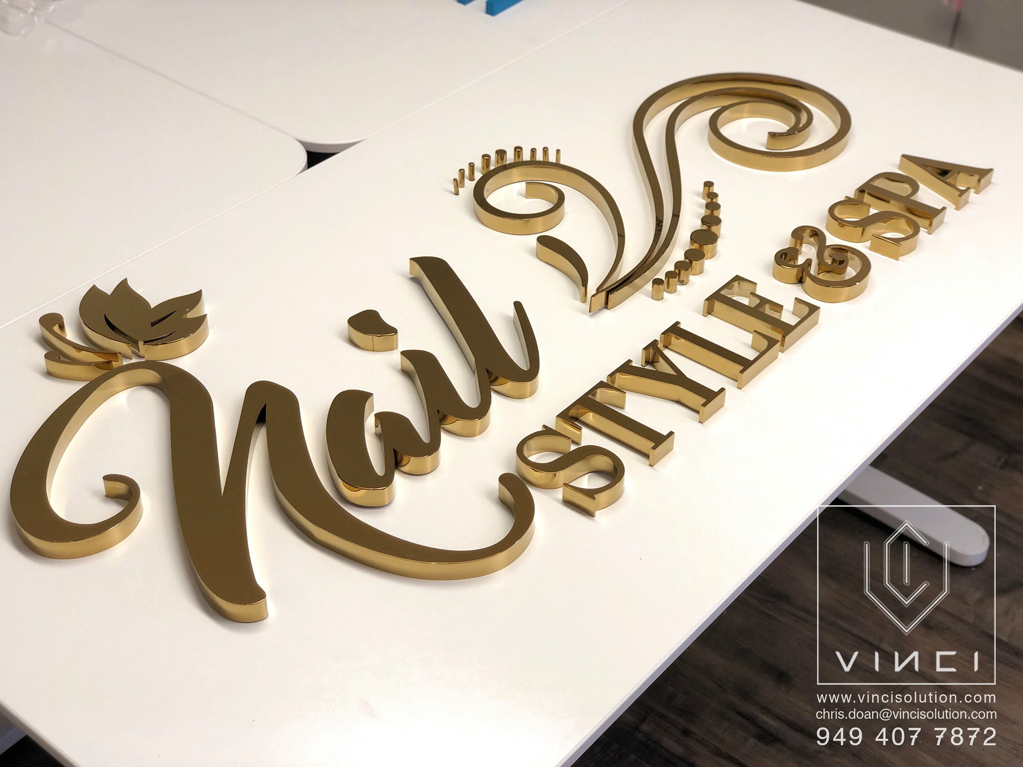 STAINLESS STEEL LOGO (FREE LOGO DESIGN) - VINCI SOLUTION INC