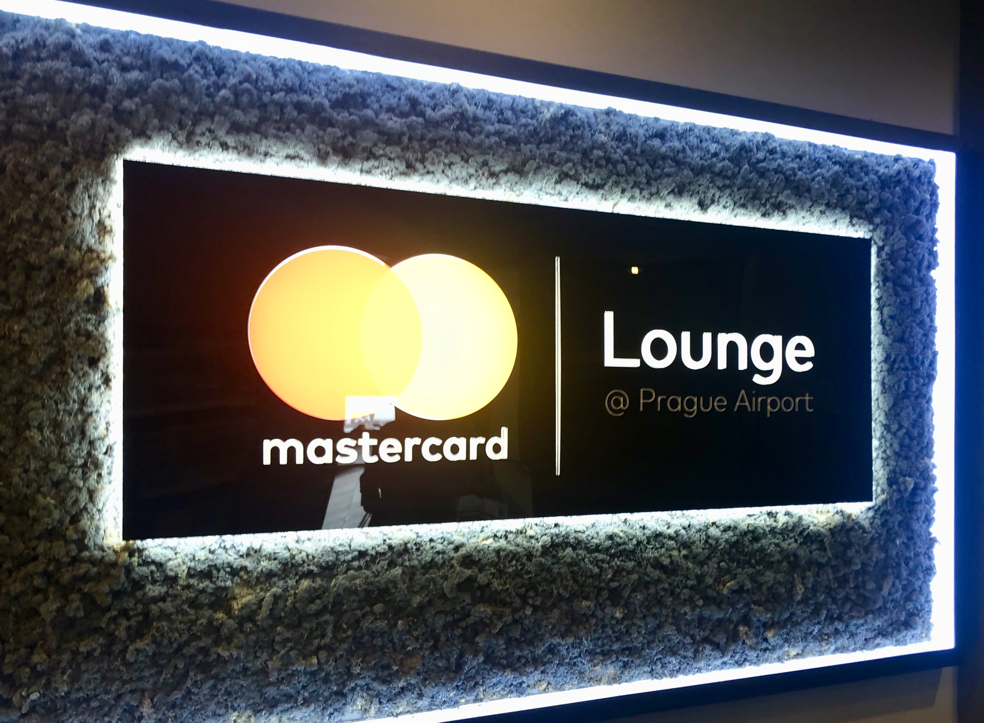 Airport Lounge Review: MasterCard Lounge, Prague Vaclav Havel Airport ...