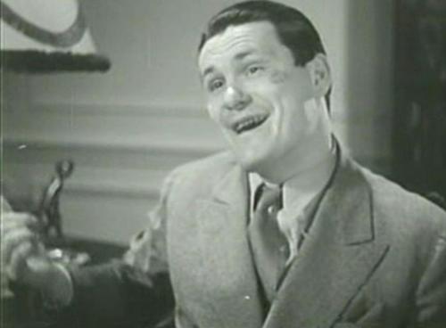Warren William as Perry Mason in The Case of the Curious Bride (1935)