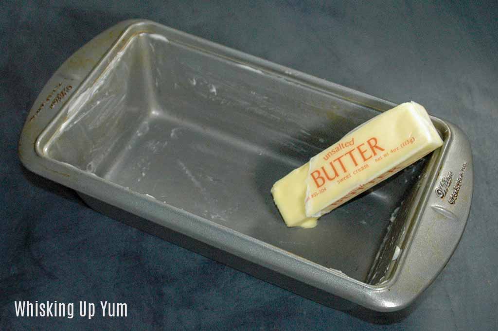 How to grease a pan - Beginner Baking Tips - Whisking Up Yum