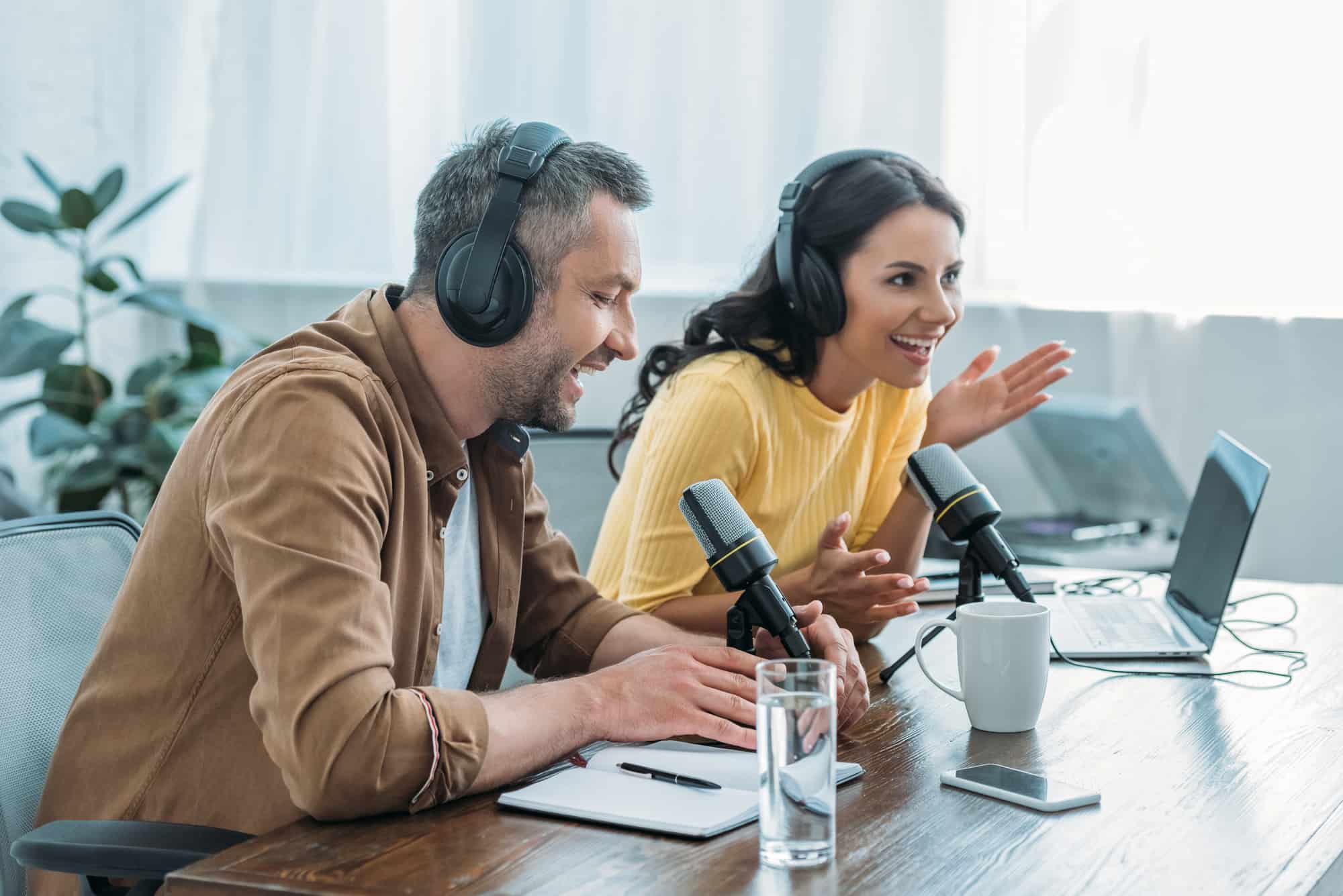 19 of the Best Digital Nomad Podcasts to Listen to in 2021