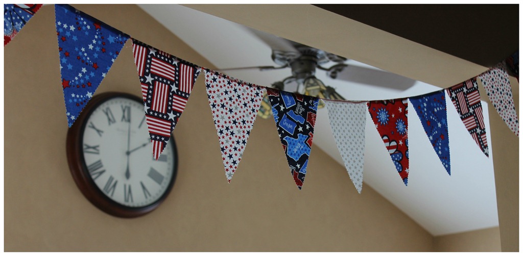 diy-pennant-banner-fourth-of-july-2-sisters-2-cities