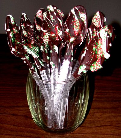How to Make Chocolate Covered Spoons