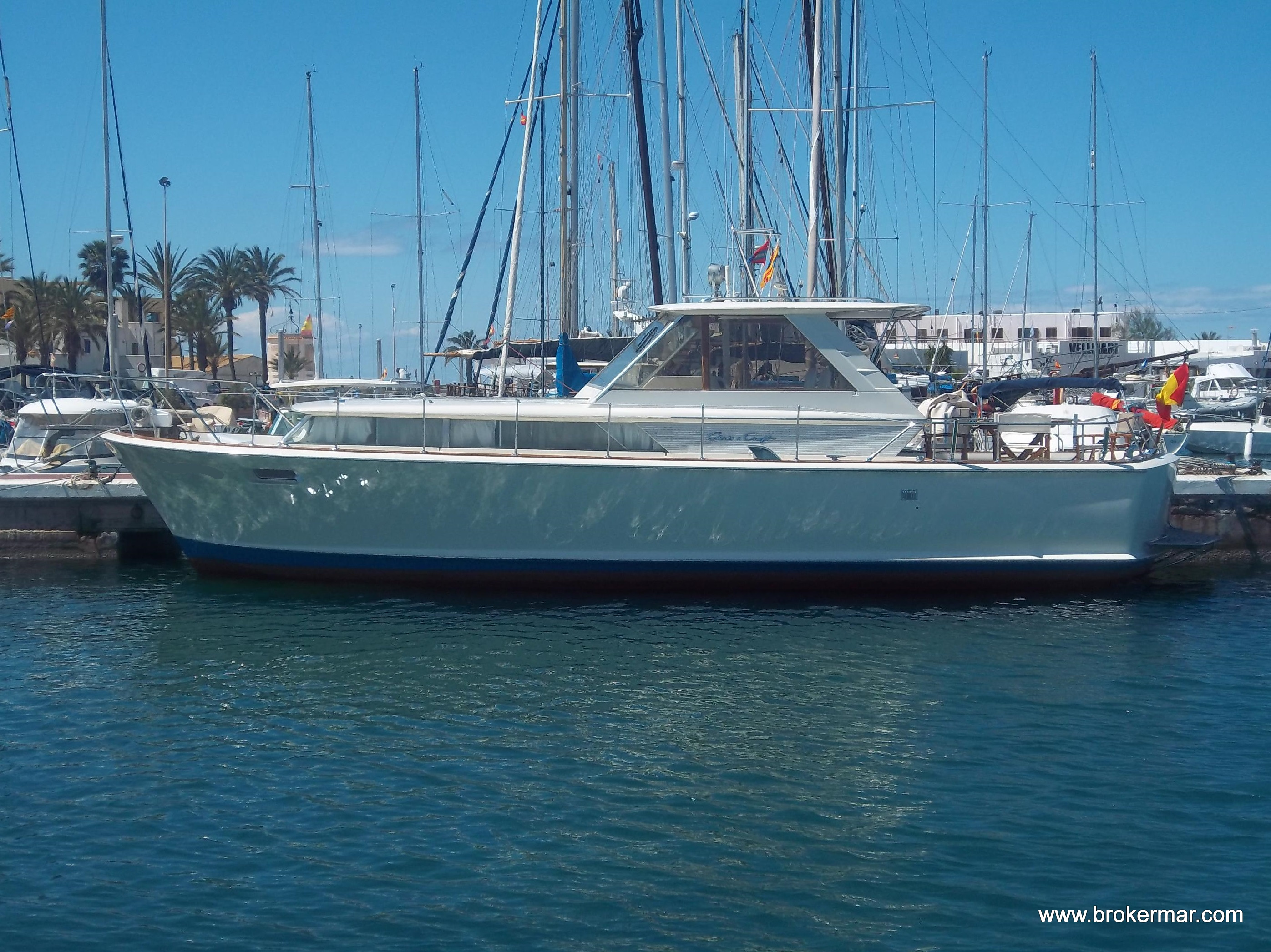 Power boat Chris Craft Commander 38 Express | Broker Mar