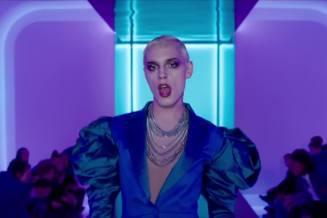 EVERYBODY'S TALKING ABOUT JAMIE: A Cheerful Teen-Drag Musical - Film ...
