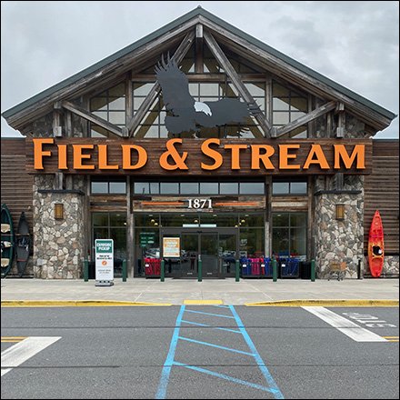 Field-&-Stream Wildlife Entry Tableau – Fixtures Close Up