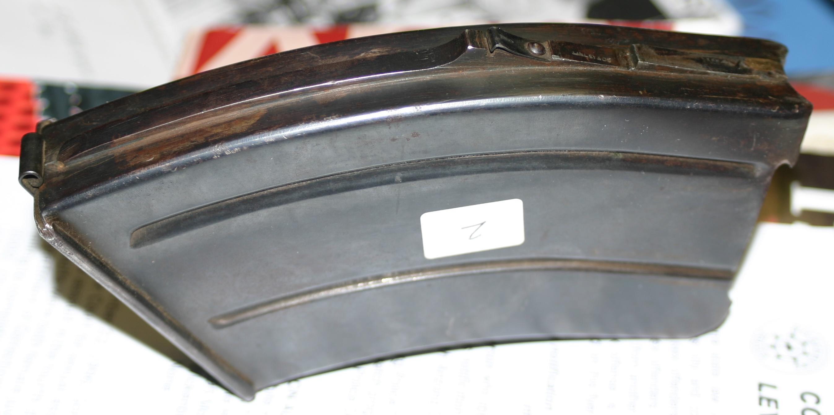 Howell Automatic Rifle – Forgotten Weapons