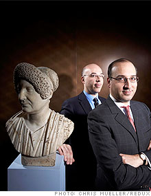 Le masque de Ka Nefer Nefer revient hanter un antiquaire | François Pilet