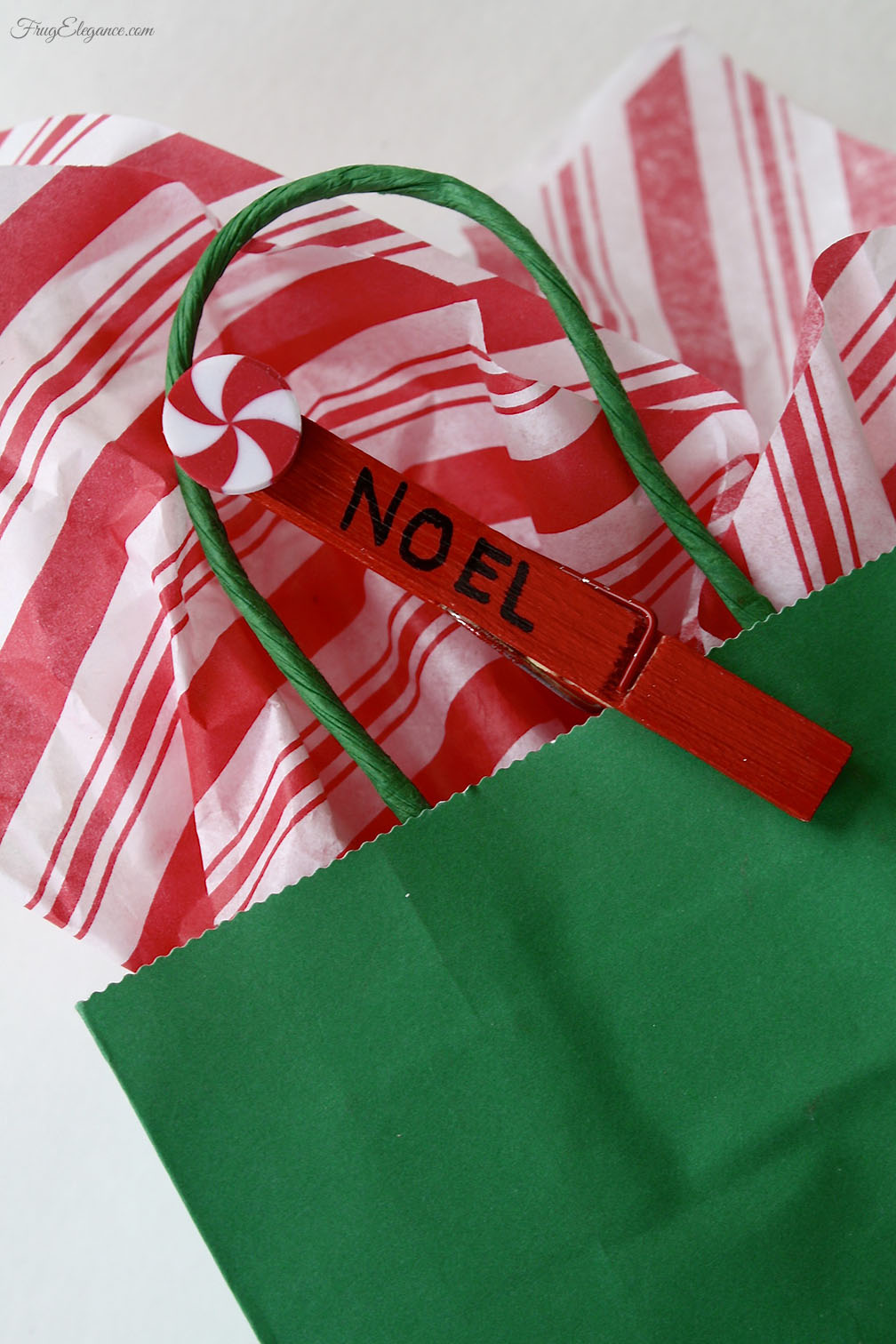 Easy Holiday Gift Clips - FrugElegance